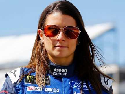 danica patrick voting record
