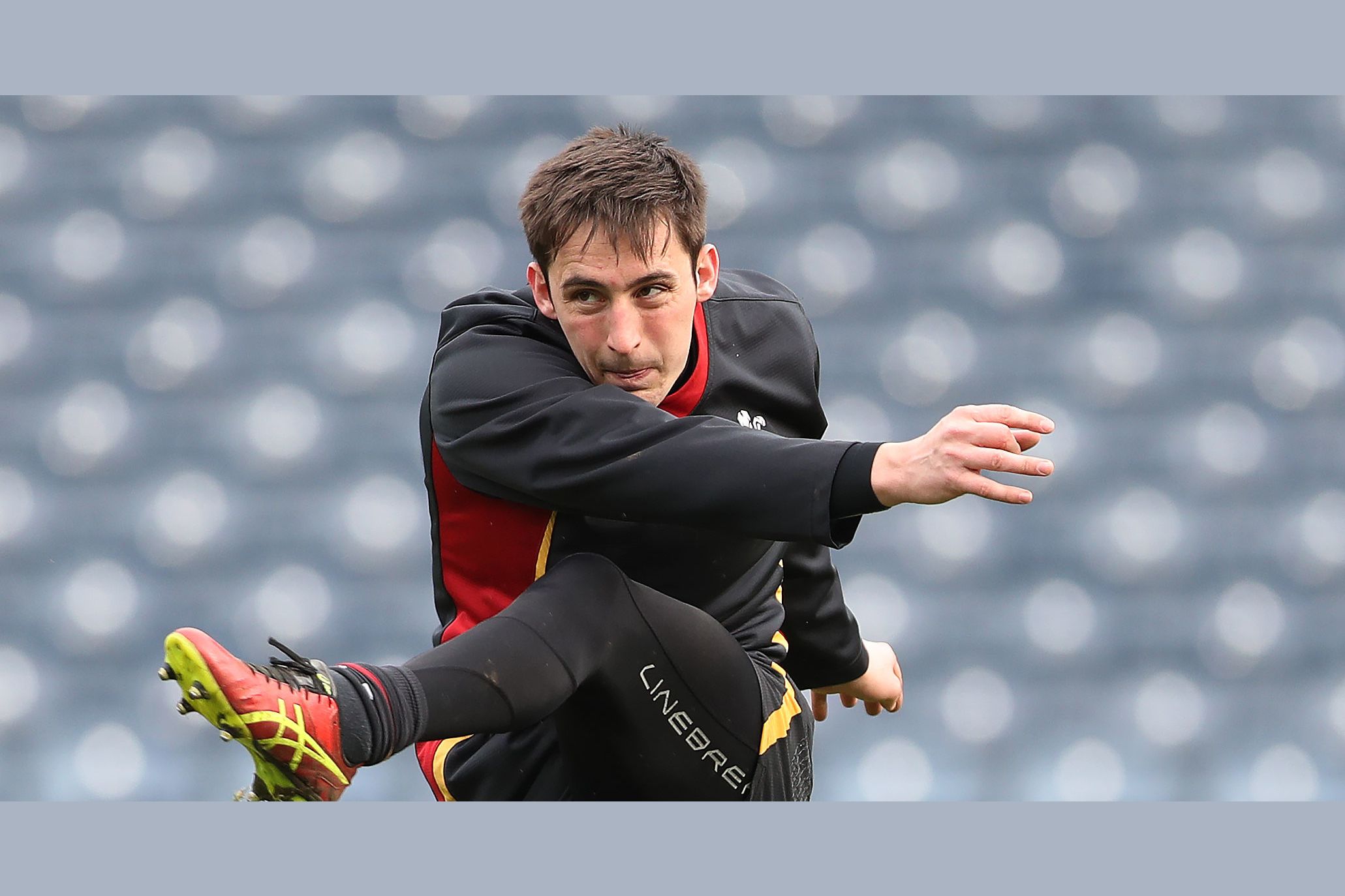 Should Sam Davies start at fly-half for Wales?