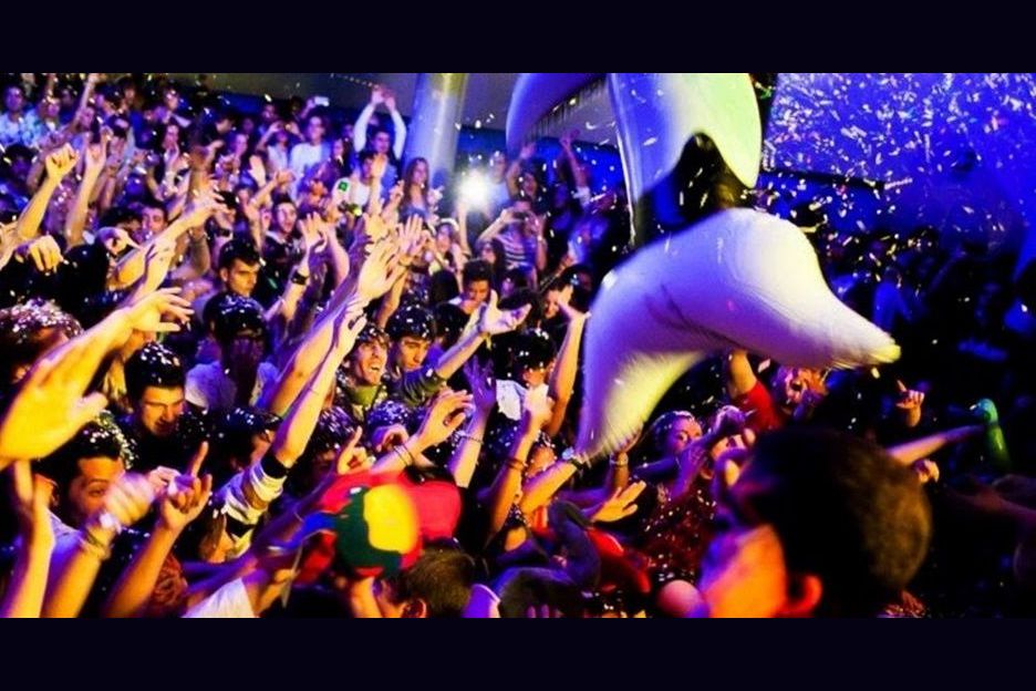 La farra en Ecuador se alarga hasta las 4:00