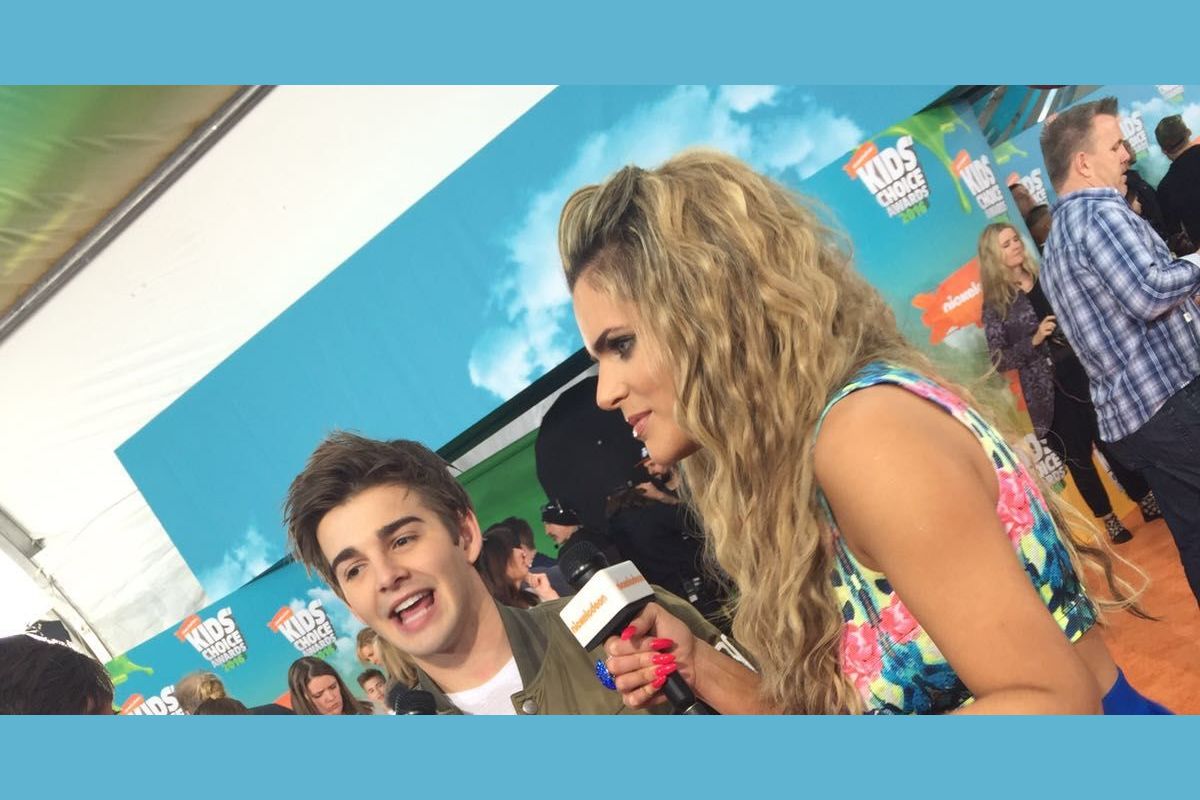 Confira os melhores looks do KCA 2016!