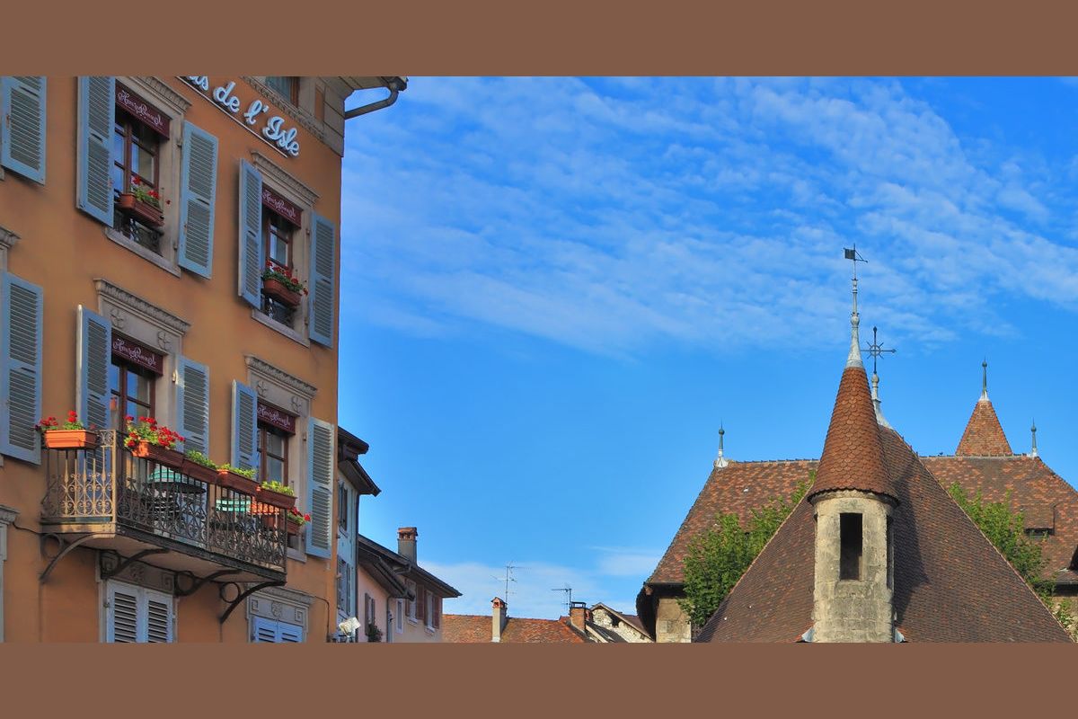 14 Venices Around The World: Can You Name Them?