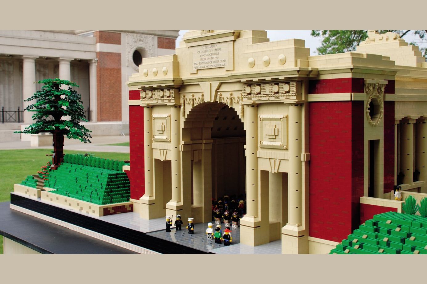 11 Of The World's Most Iconic Buildings Recreated With Lego