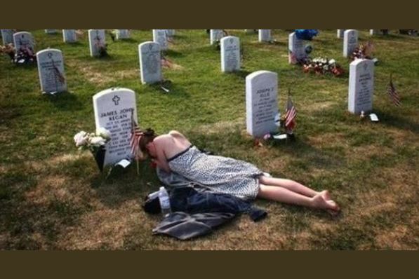 14 Powerful Photos That Are Impossible To Look At Indifferently