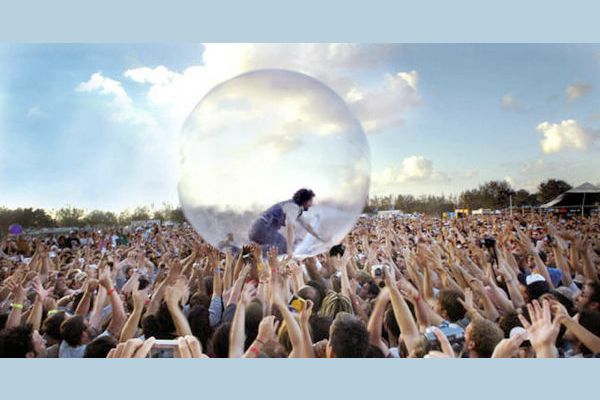 Which Rave Should You Go With Friends?