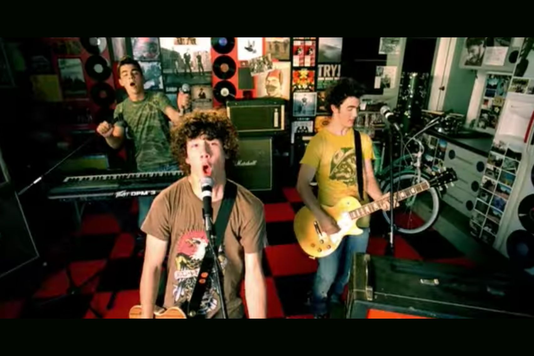 Do You Remember the Lyrics to 'Year 3000' by the Jonas Brothers?