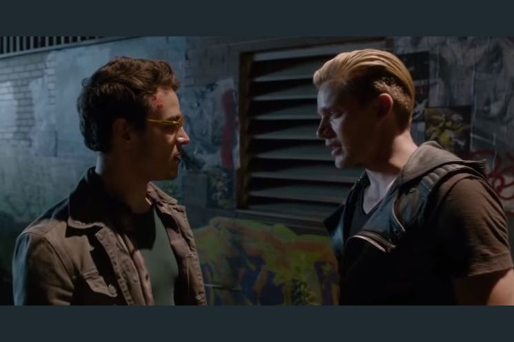 Should you date Jace or Simon from "Shadowhunters: The Mortal Instruments"