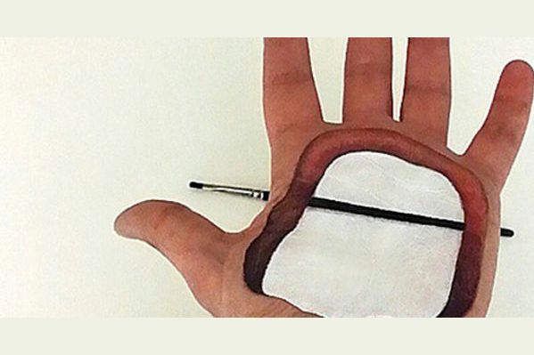 27 Mind-Bending 3D Optical Illusions Painted Onto A Single Hand