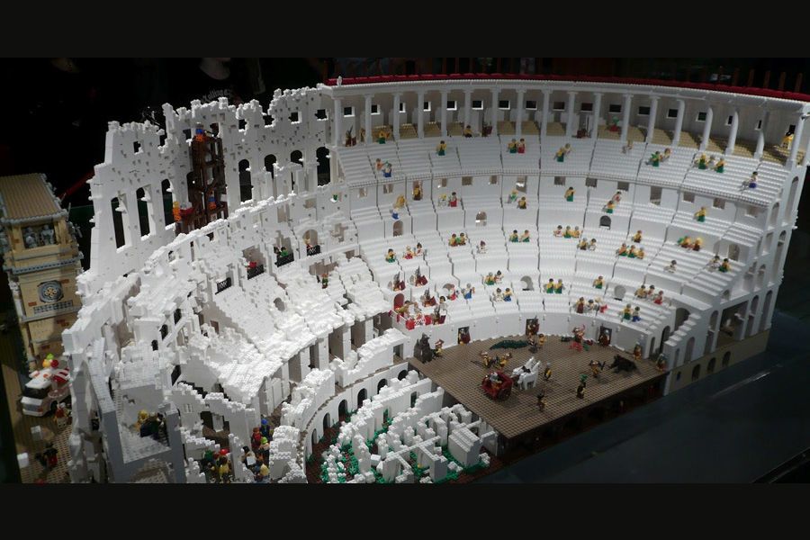 15 Iconic Works Of Architecture And Their Amazing Lego Counterparts