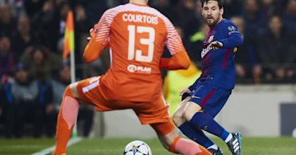 LIONEL MESSI BEST NUTMEG GOALS • PANNA SKILLS