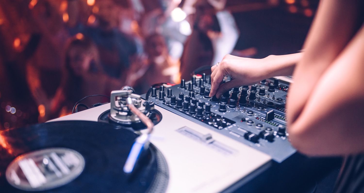 1001Tracklists: DJ Charts/Best Songs