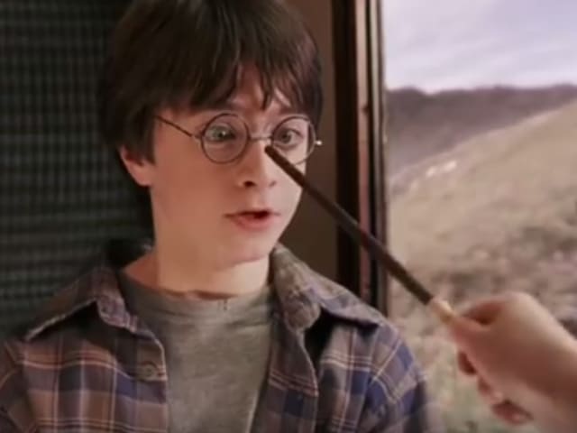 Can you name what all of these Harry Potter spells do? | Playbuzz